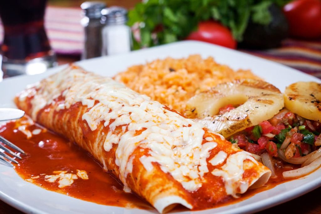 Burrito enchilado entomatado - Pancho Villa